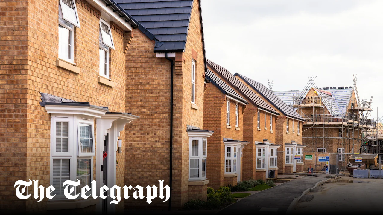 New homes discounted by £100k as builder scrambles to sell properties ...